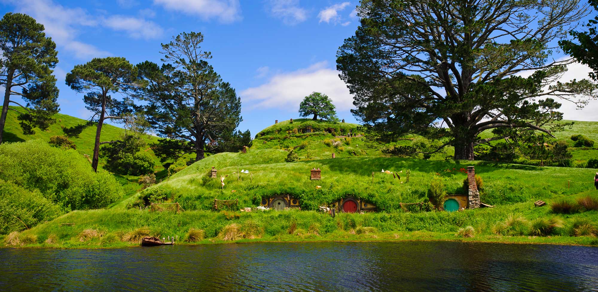 Hobbiton Movie Set - Backpacker Bus New Zealand